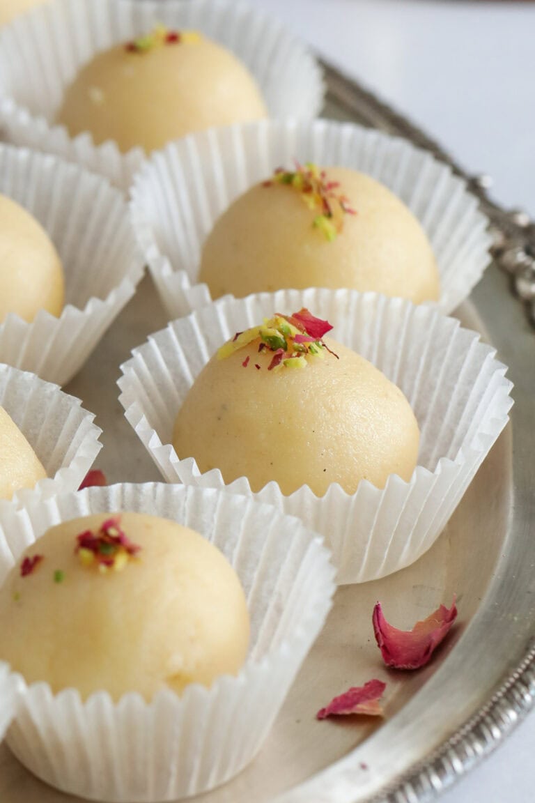 Quick & Easy Malai Laddu {5 Ingredients} - Ministry of Curry