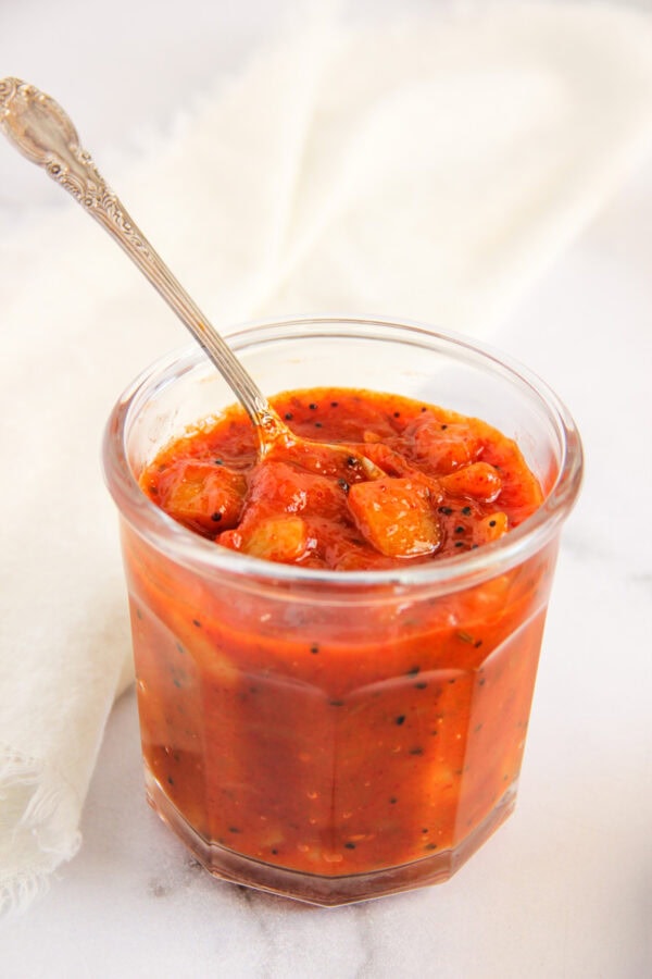 Mango Chutney (Tangy, Sweet, and Spicy!) - Ministry of Curry